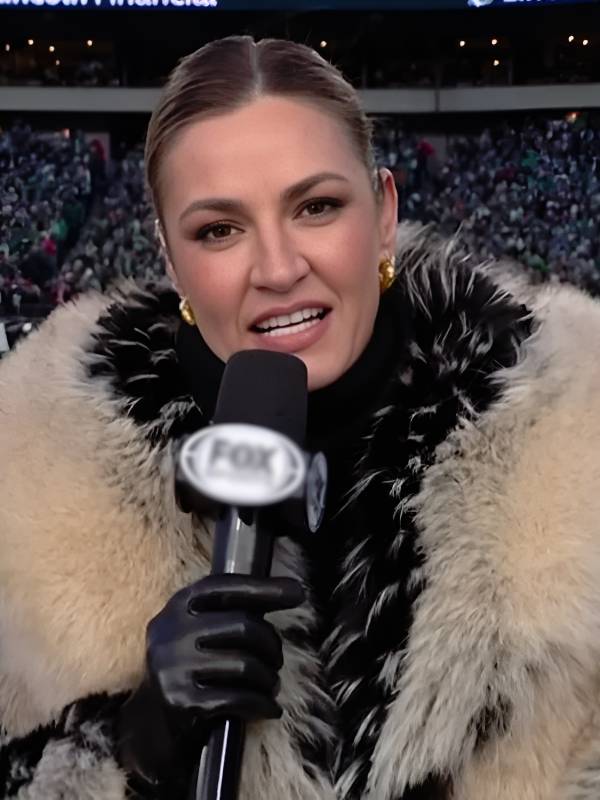 Erin Andrews Fur Jacket | Erin Andrews 49ers vs Eagles Jacket